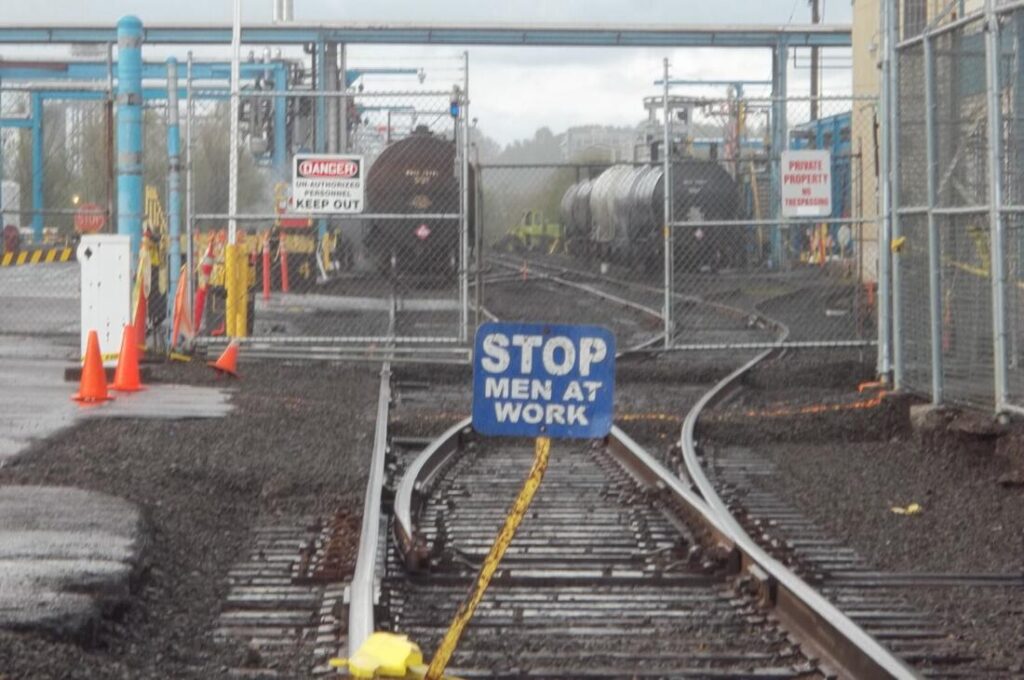 Tank car loading and unloading - Daniels Training Services