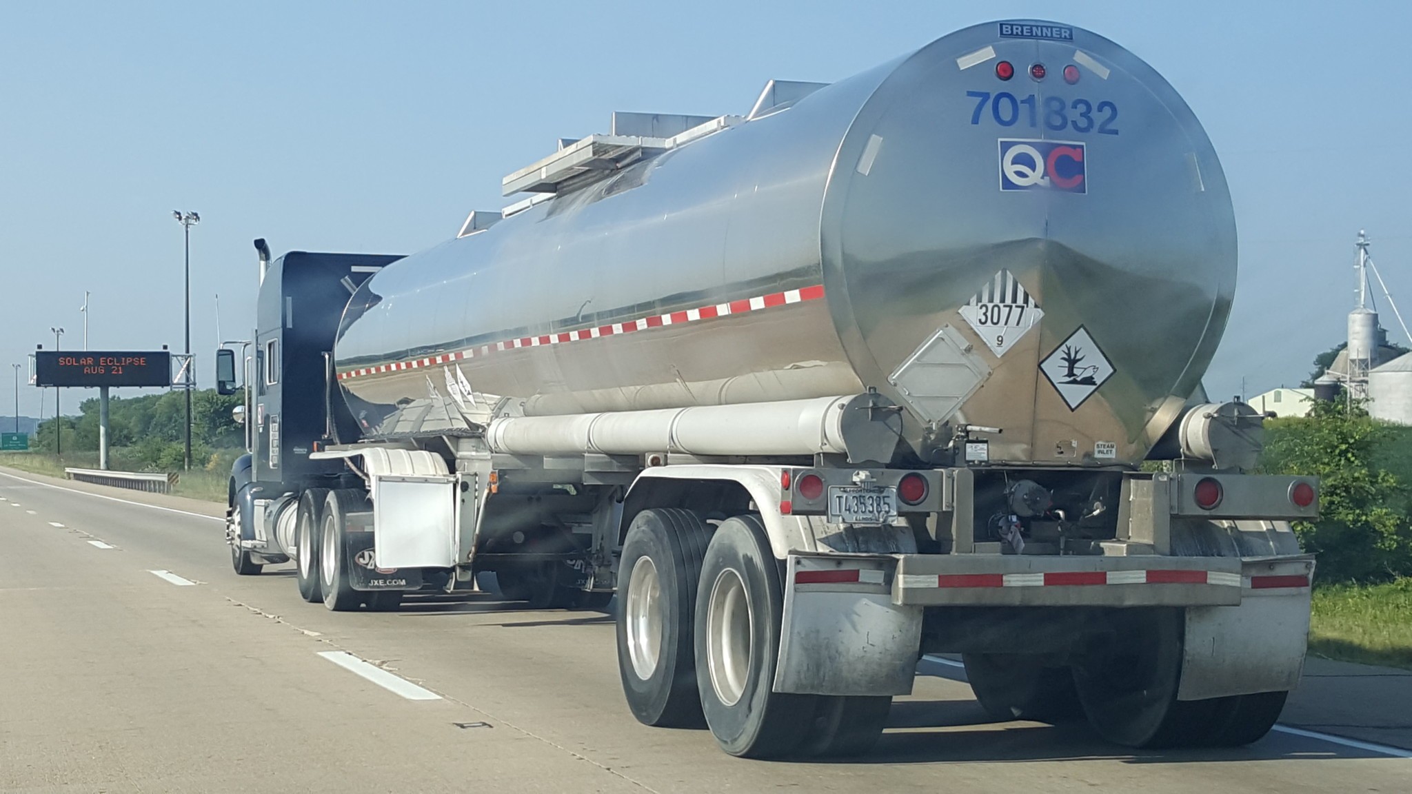 UN3077 cargo tank Marine Pollutant - Daniels Training Services